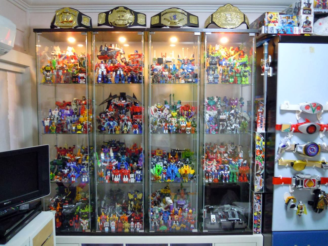 My KO Transformers & Etc: Update - Cabinet Displays...