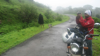 On the Edge of Sahyadris: Ahupe Ghat: A memorable walk through heaven