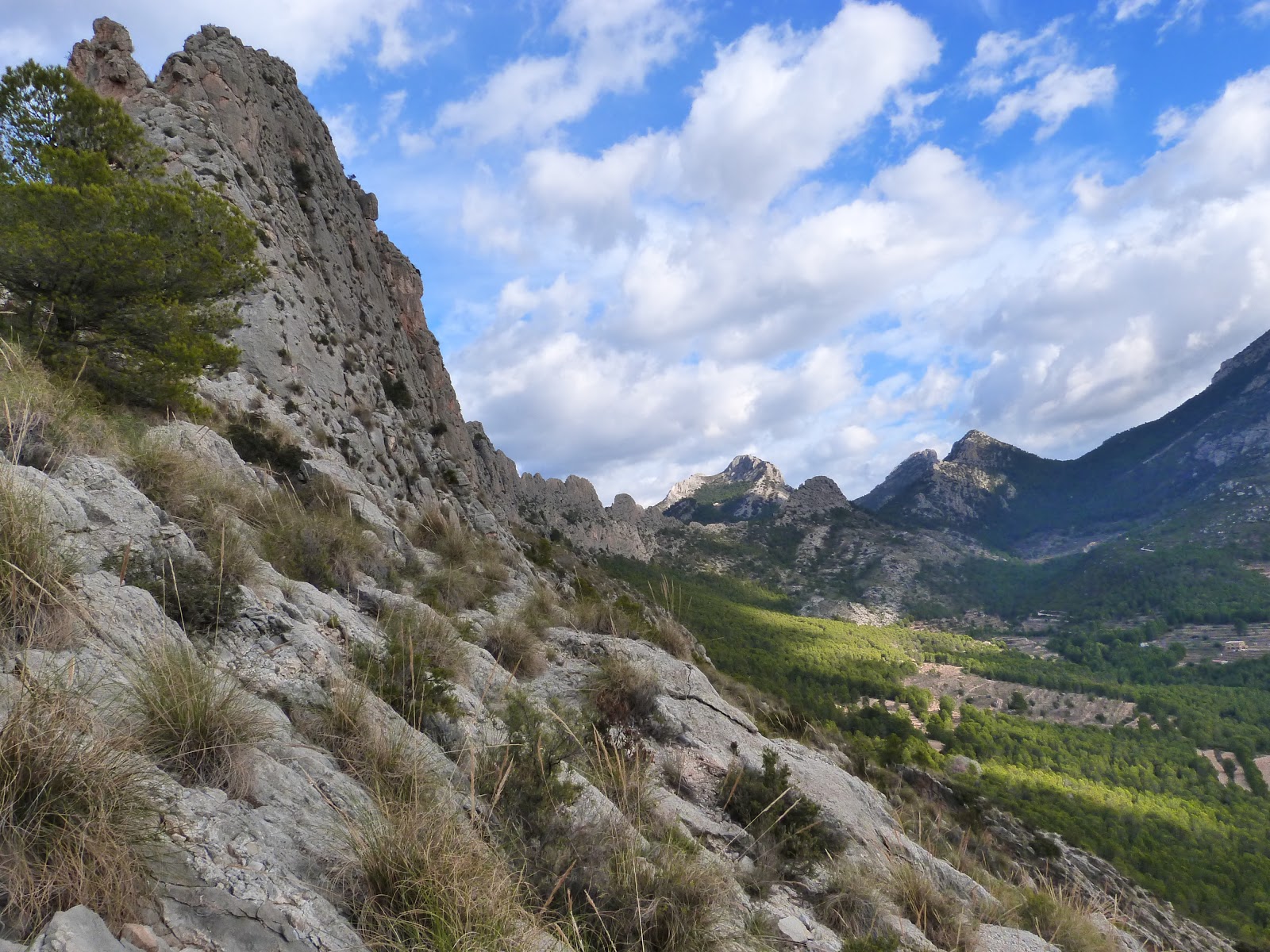 Cerca de las Estrellas: ELS CASTELLETS POR EL PAS DE LÓPEZ