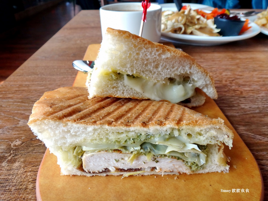 Sunny 飲飲食食: Ricky’s Café @Solo (50年老店開設的首間咖啡館)