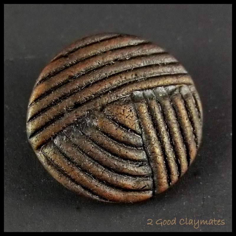 2 Good Claymates: Yarn Ball Buttons