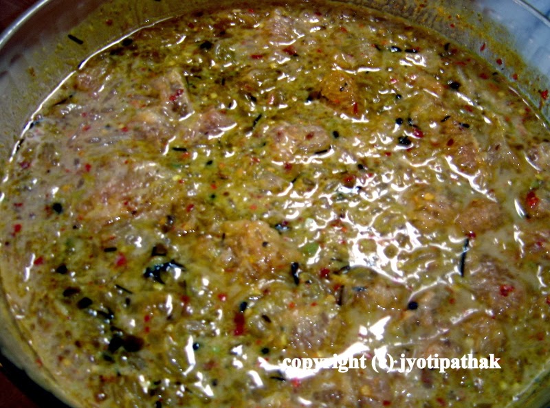 Taste of Nepal: Pomelo Salad (Bhogate Saadeko) – भोगटे or भगटे सांधेको