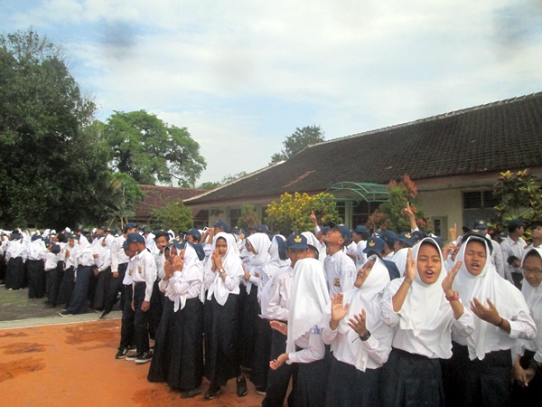 PENGUSAHA MUSLIM YOGYAKARTA: HUT SMP N 3 GAMPING YG KE -34 SLEMAN ...