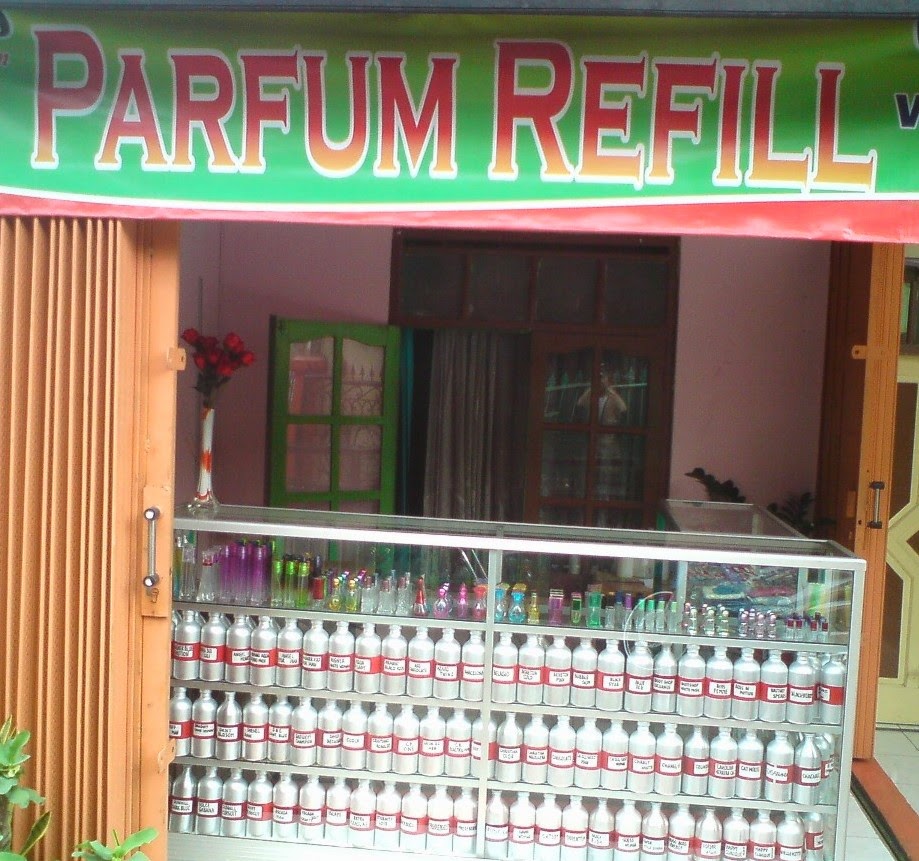 21+ Desain Stiker Parfum