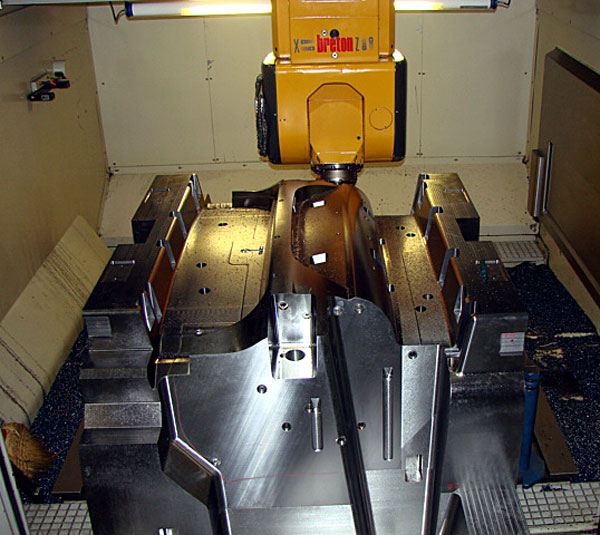 Breton Matrix e Flymill: le macchine ideali per lavorare gli stampi ...