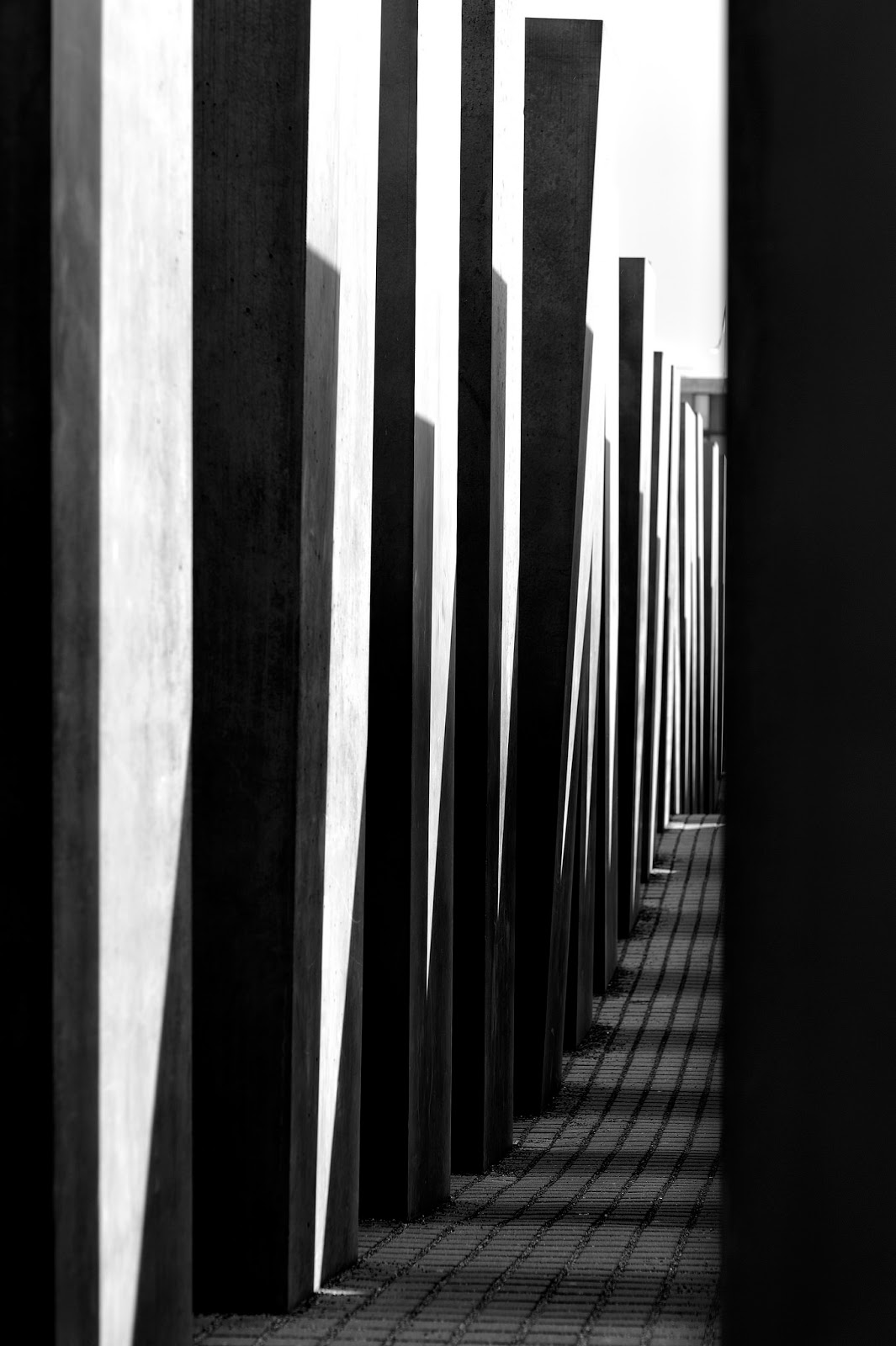 chris freeburn studio group: March 2016