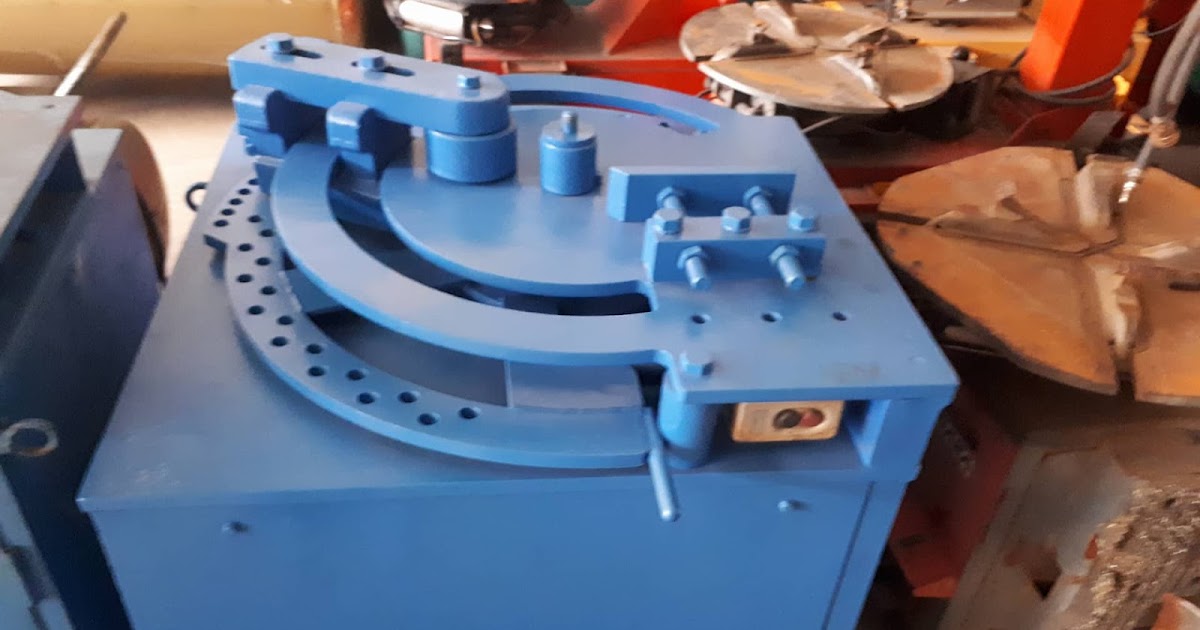 Construction Materials: ម៉ាស៊ីនពុតដែក Steel bending machine