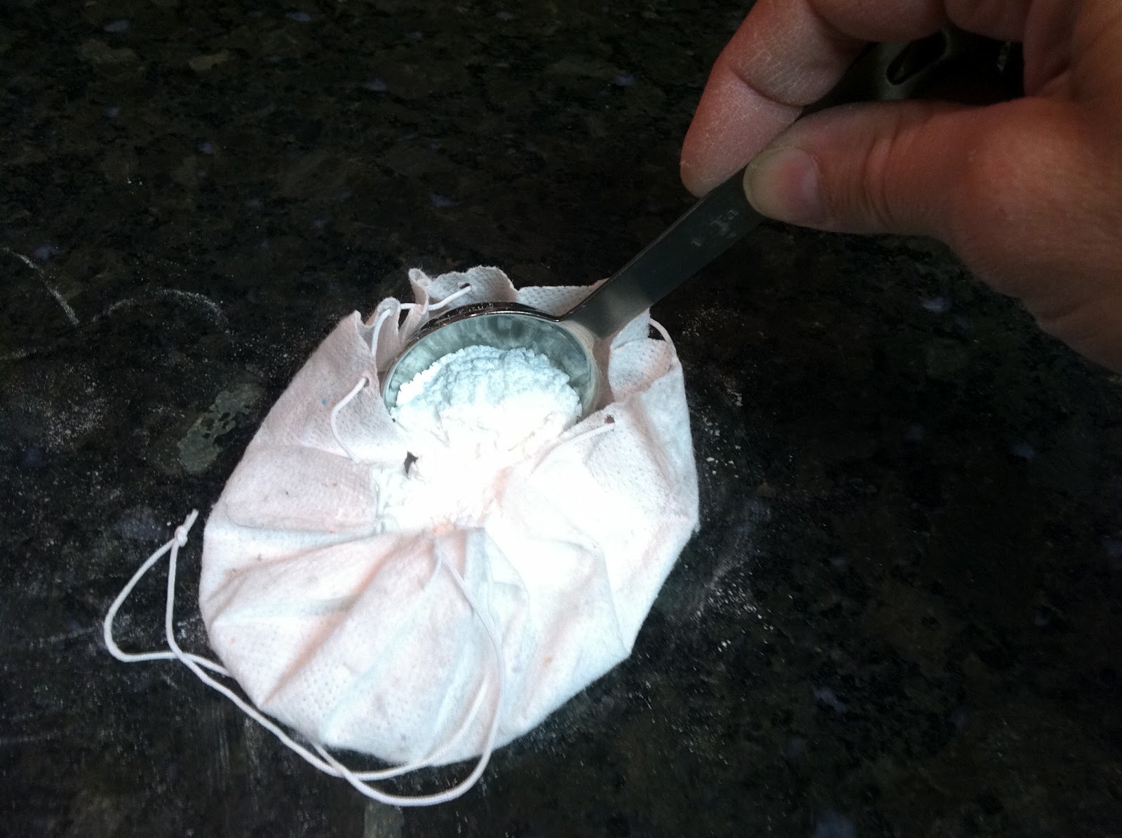 The Iced Queen: Dusting Pouches