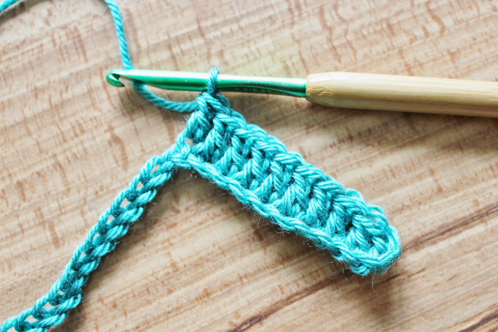 Lively Crochet - Rhythmic Youth: Chevron Tutorial