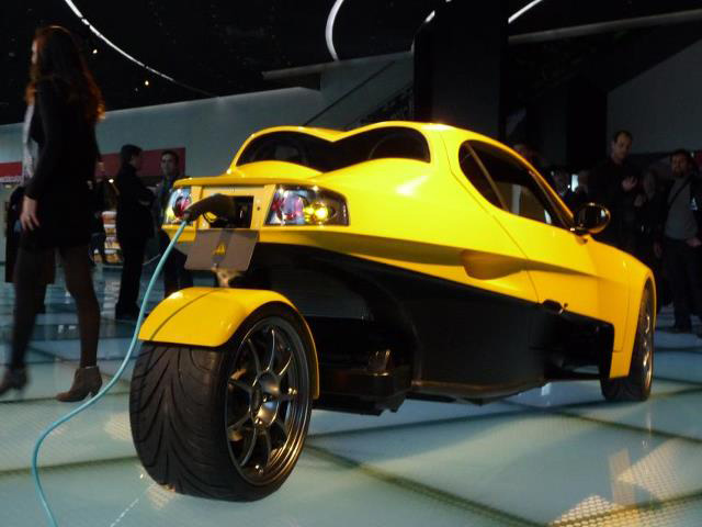 Mobil Tiga Roda - Perumperindo.co.id