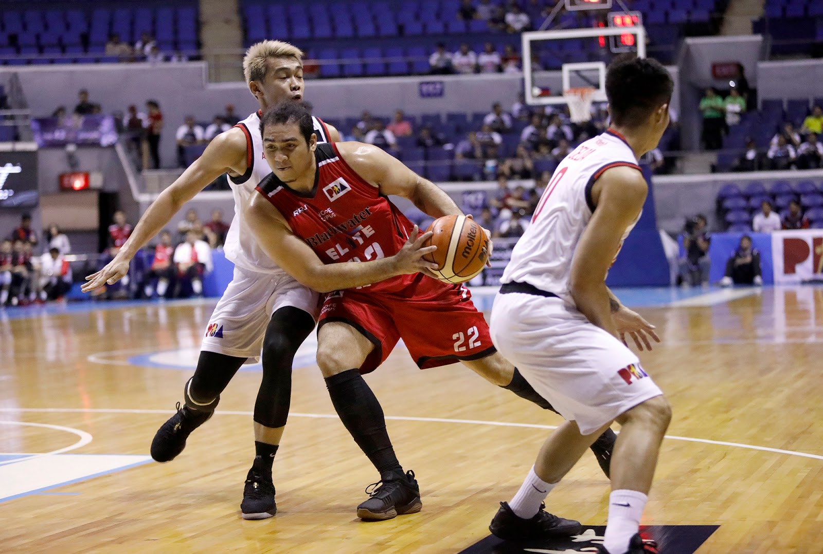 Marcelo, Al-Hussaini in pre-All-Star swap