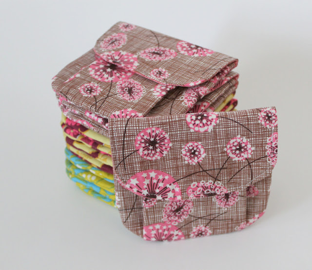 Sew Chatty: {Tiny Pleated Pouches}