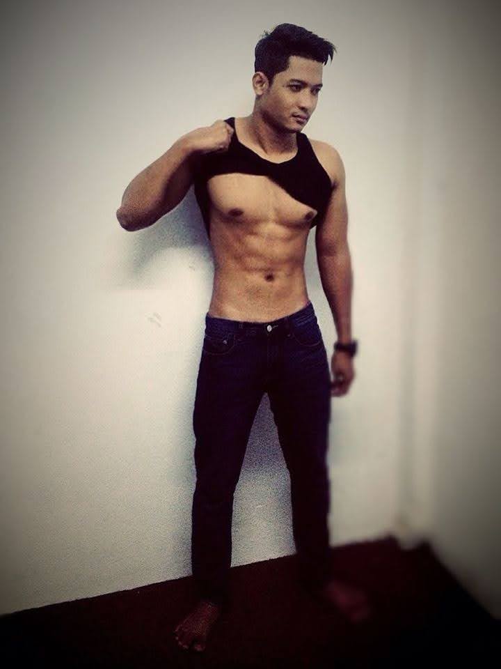 M y a n m a r H u n k s: Shirtless Htoo Ant Lwin