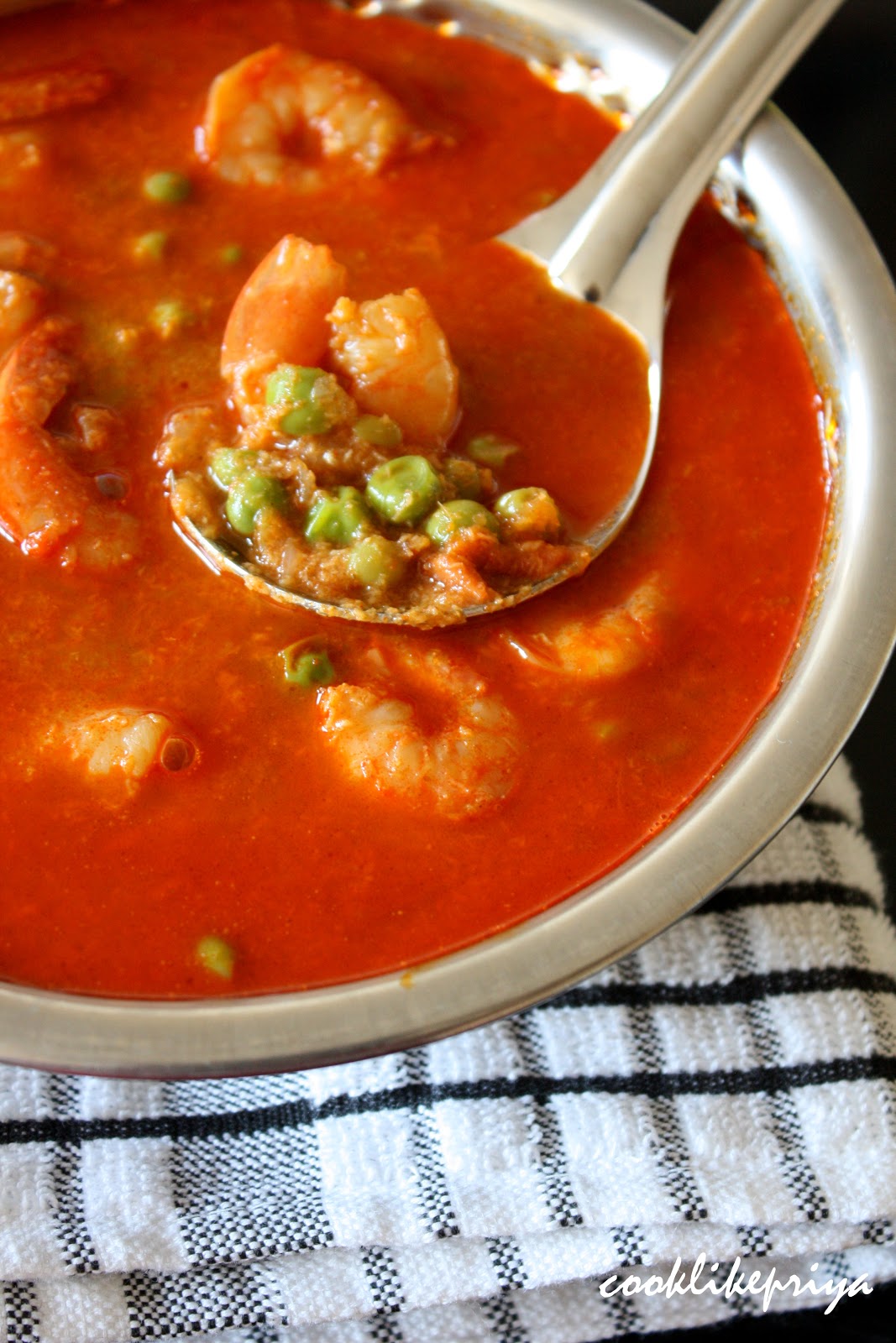 Cook like Priya: South Indian Spicy Prawn Curry Recipe