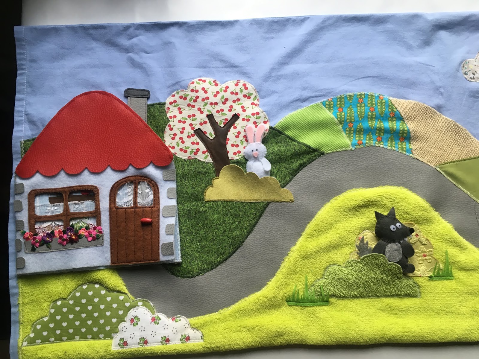 Tapis à histoire multi-contes