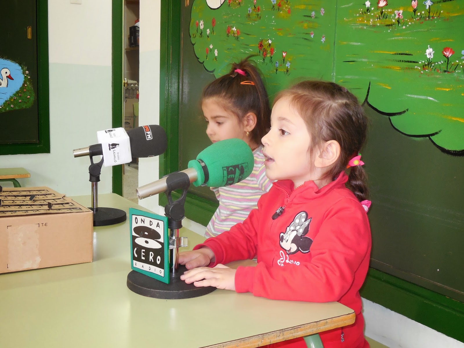 INFANTIL LAZARILLO MARÍA JOSÉ: RECITANDO POESIAS...