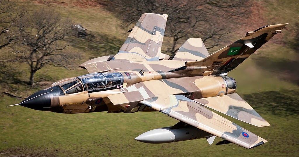 VIDEO - RARE SAUDI TORNADO AT MACH LOOP - Blog Before Flight ...