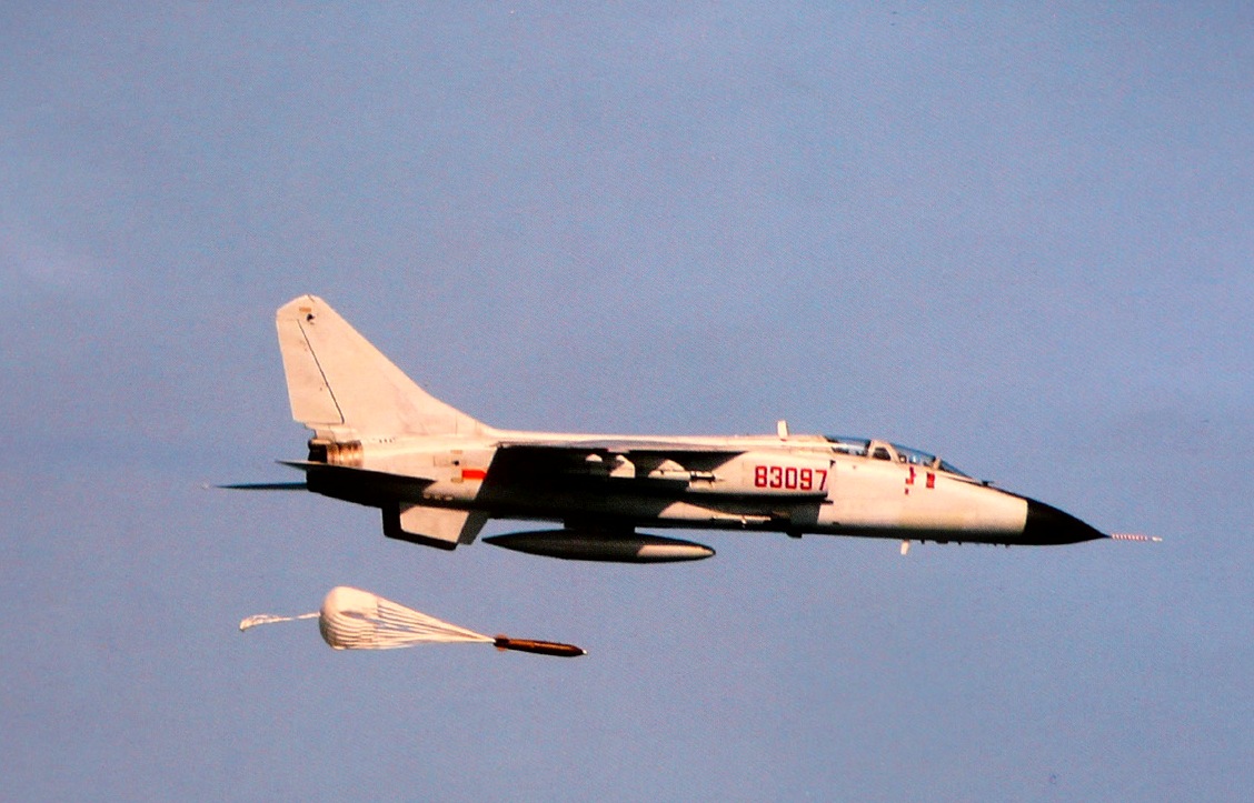 Chinese JH-7 Flying Leopard Fighter-Bomber with Rocket Pod | Chinese ...