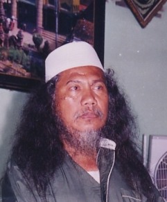 KH. Agus Maksum Jauhari (Gus Maksum) Lirboyo Kediri | Mistikus Cinta