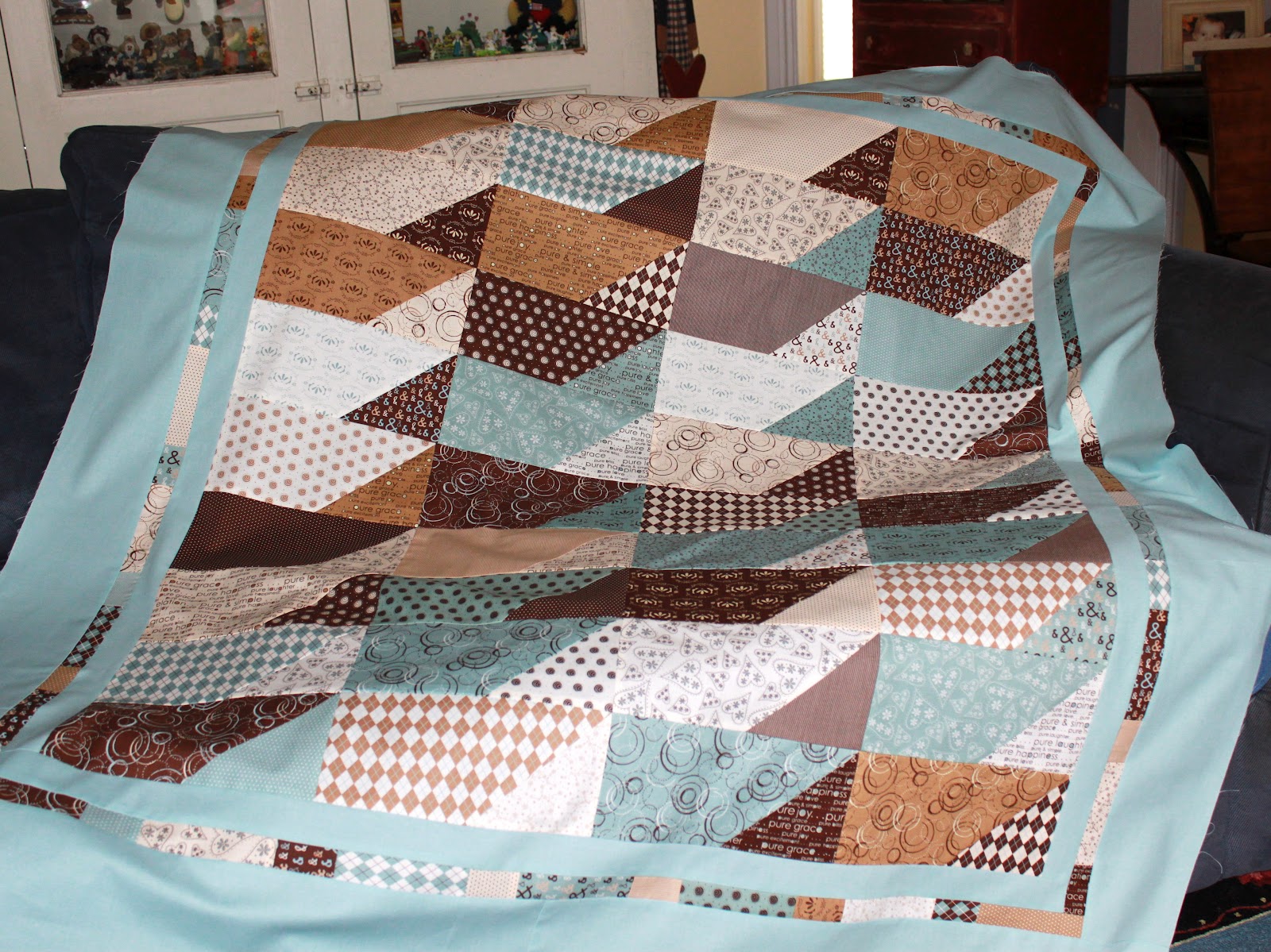 Sew Much 2 Luv: Quilt top finished :)
