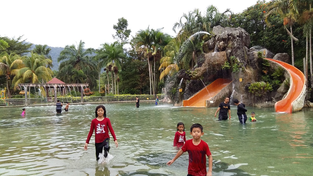 TRAVELOG: FELDA RESIDENCE HOT SPRINGS SUNGAI KLAH PERAK : Jom Mandi ...