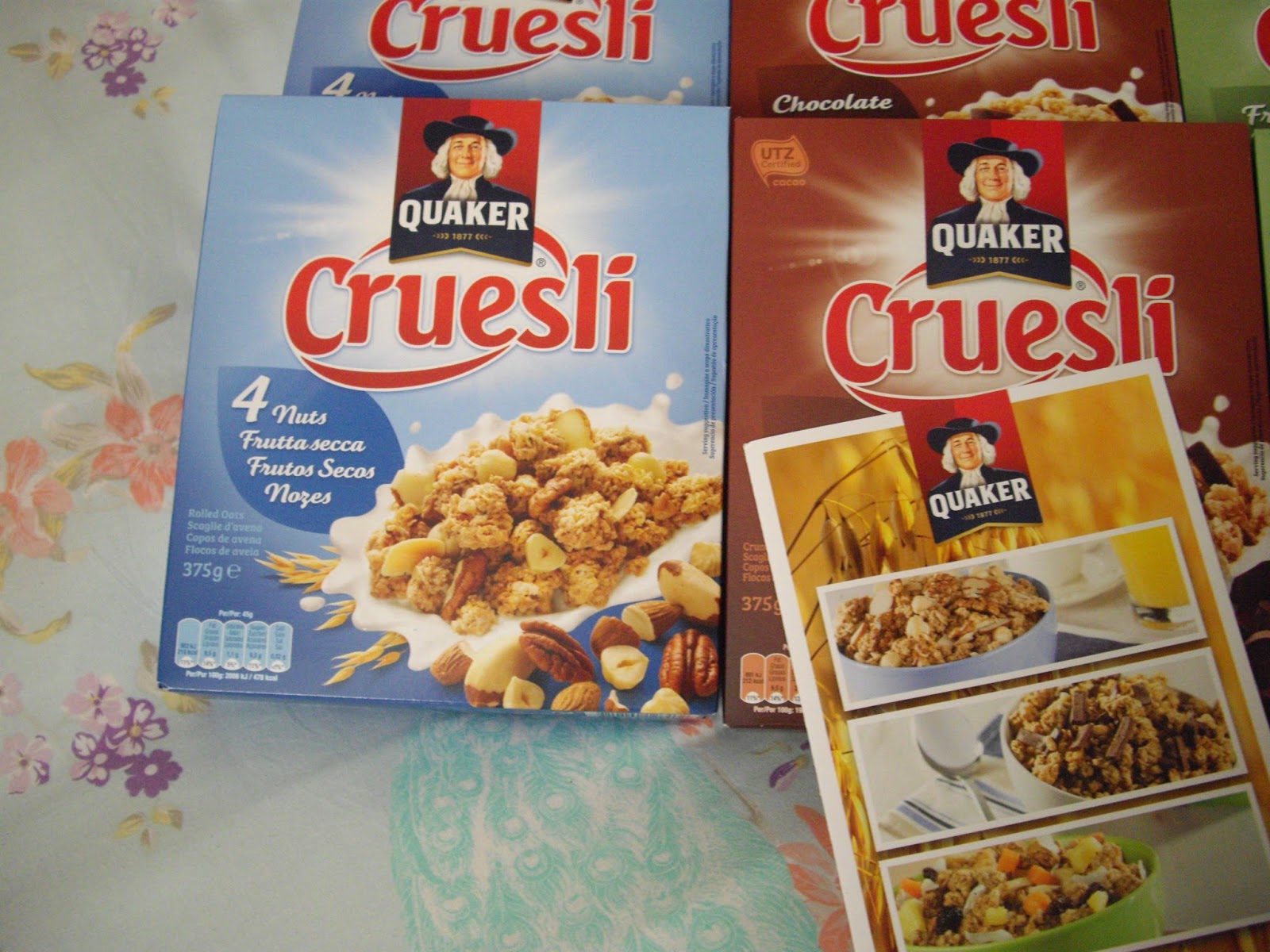 Desayunando con Quaker Cruesli | DEZAZU