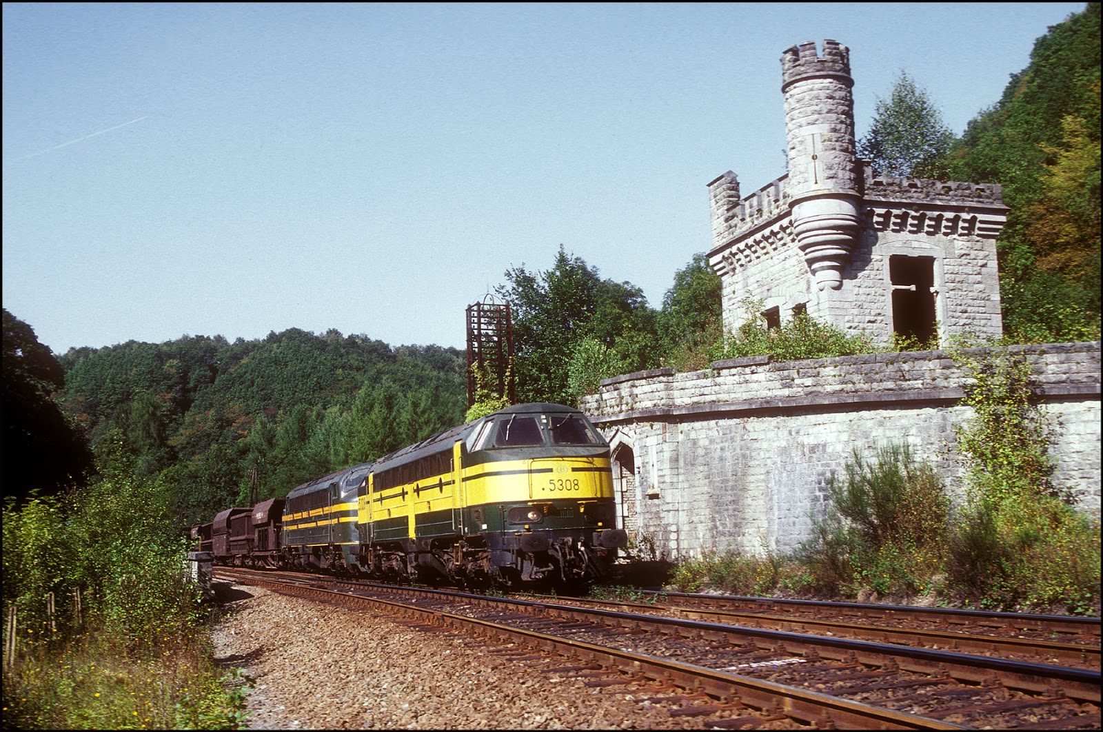Rail et Fer en Gaume/160: De la Meuse à la Lorraine....