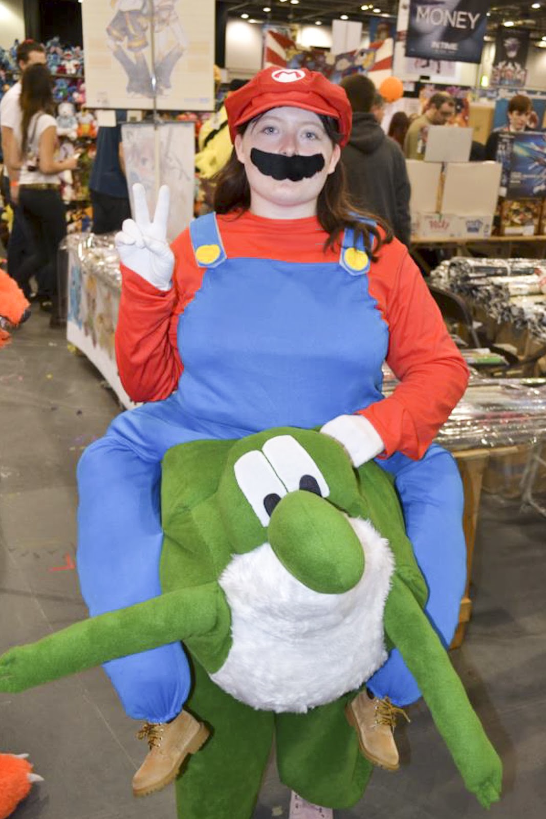 KJG Cosplay: Sunday 30th October 2011: Mario riding Yoshi