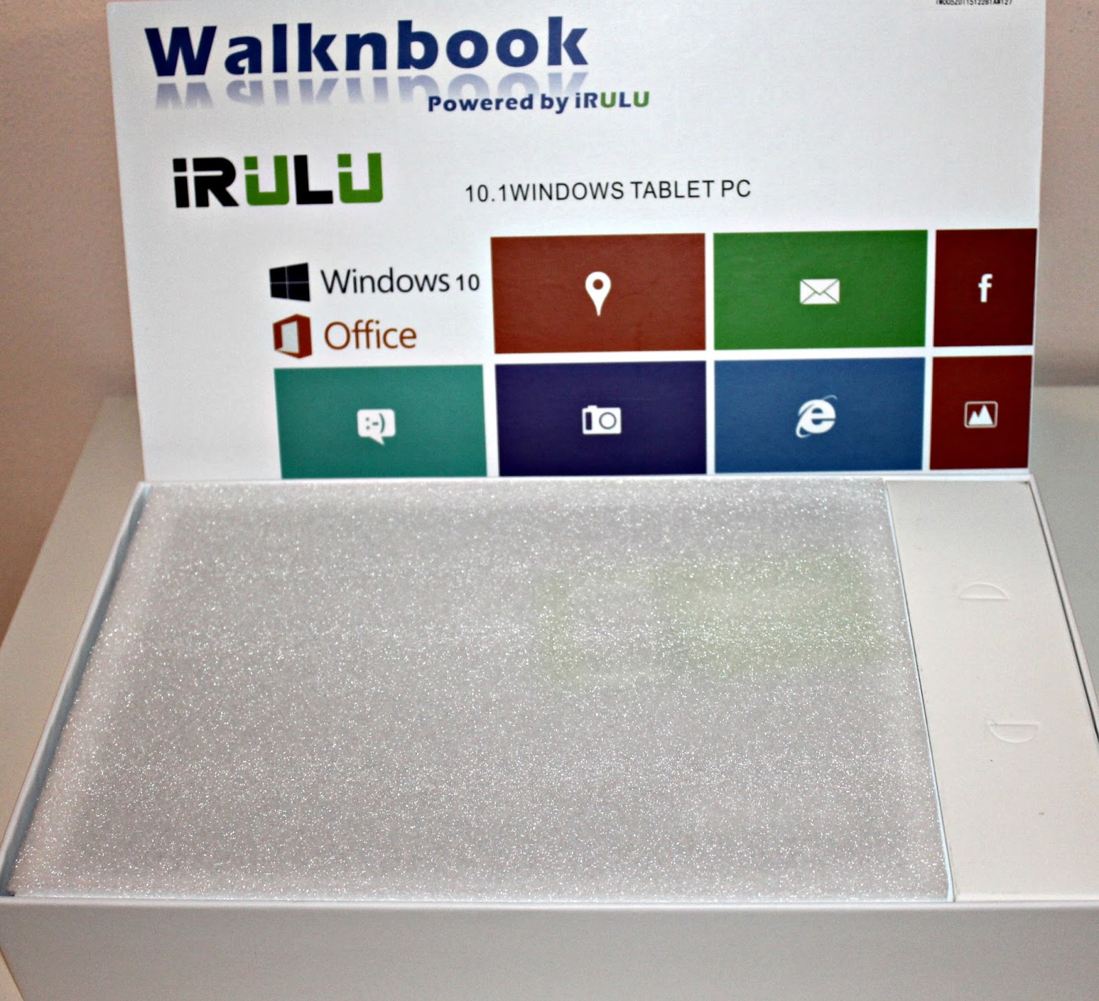 DIMMI CON CHI VAI E TI DIRO' CHI SEI: Review Walknbook iRULU W21 Notebook/Tablet 2-in-1 32 GB