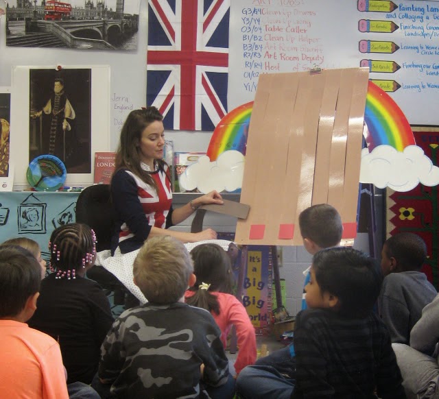 Cassie Stephens: In the Art Room: Paper Loom Weaving