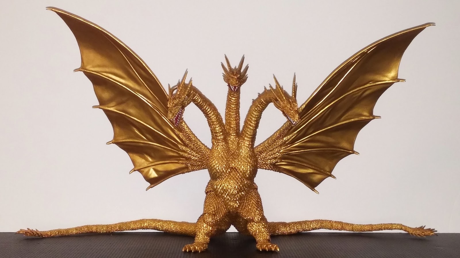 The Gryphon's Lair : SH MONSTERARTS KING GHIDORAH (SPECIAL COLOR VER ...