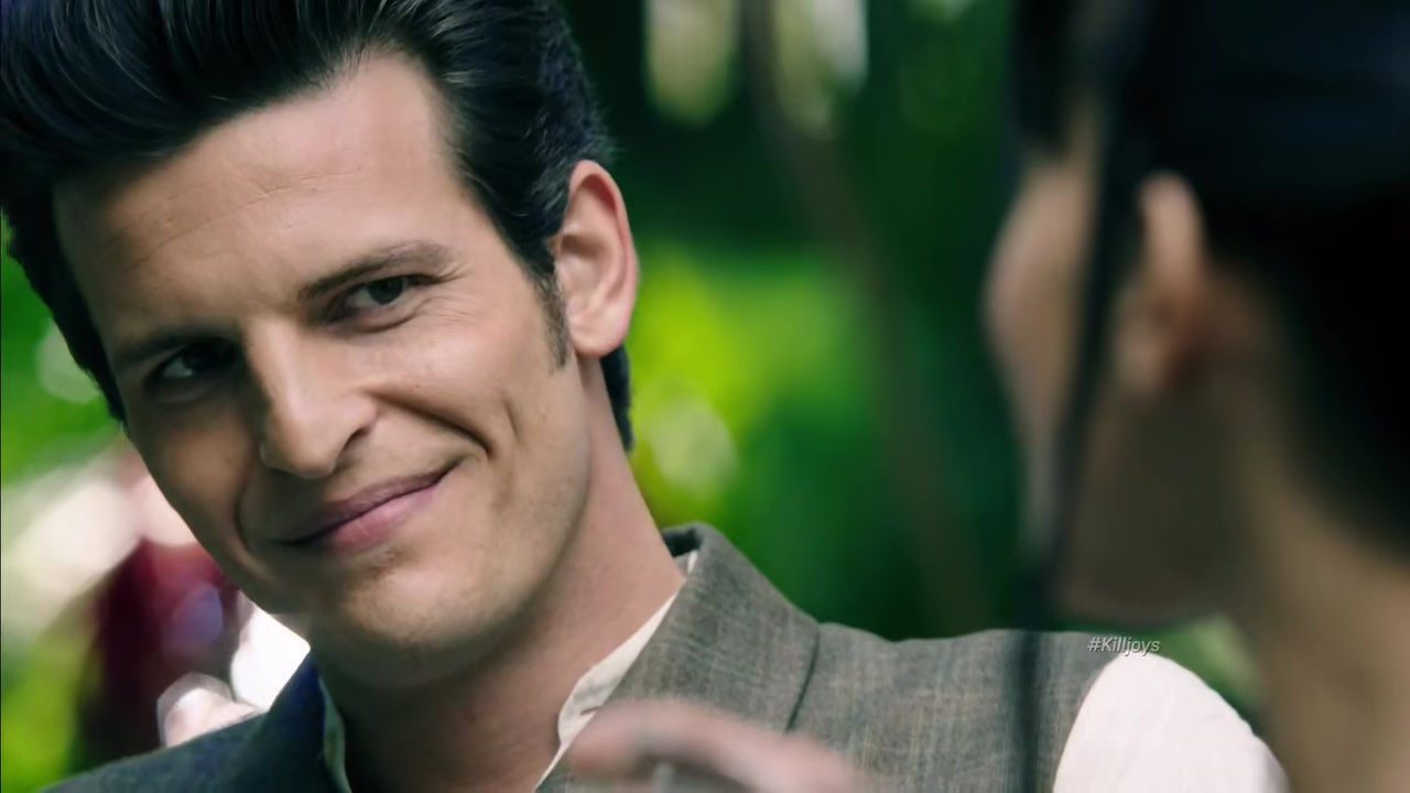 ausCAPS: George Tchortov shirtless in Killjoys 1-03 "The Harvest"