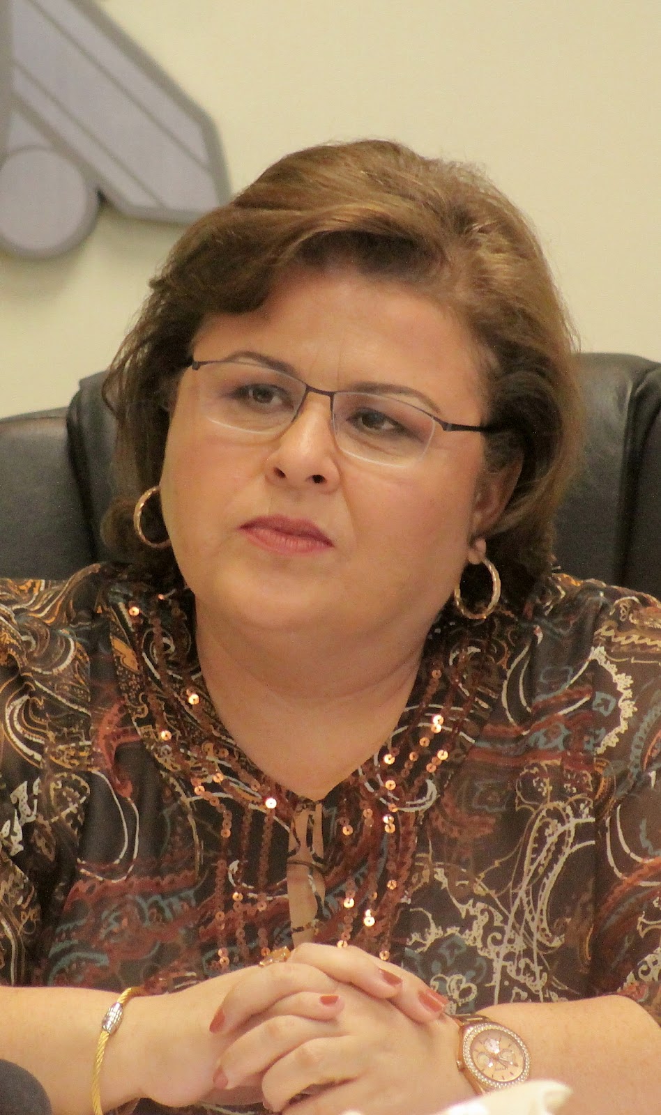 Temas y sucesos // Diálogos : DIALOGOS DE POLITICA