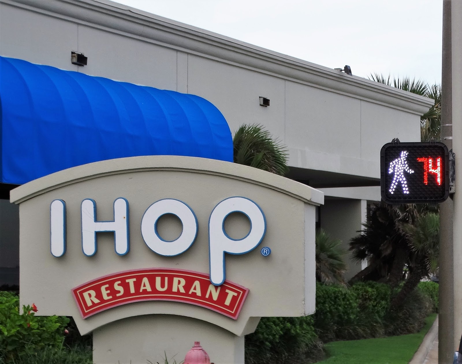 Ihop Restaurant Logo