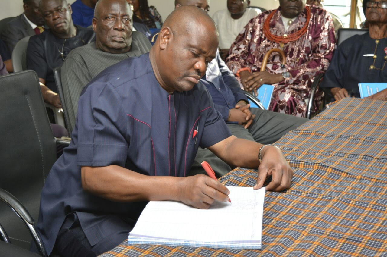Governor Wike visits the family of late Captain Elechi Amadi | Welcome ...