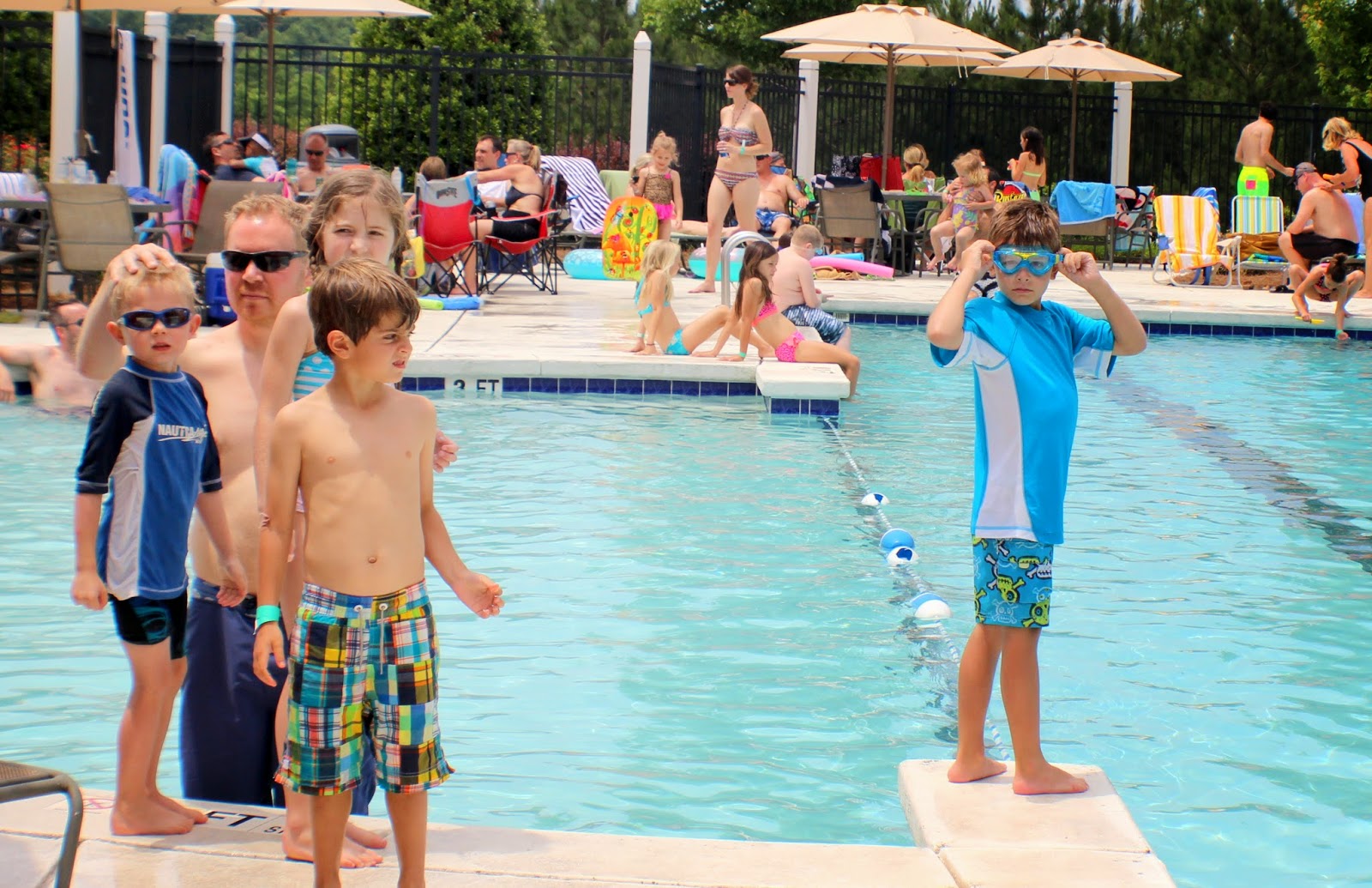 Snake & Snails, Sugar & Spice..The Galbraith Tales: BridgeMill Pool ...