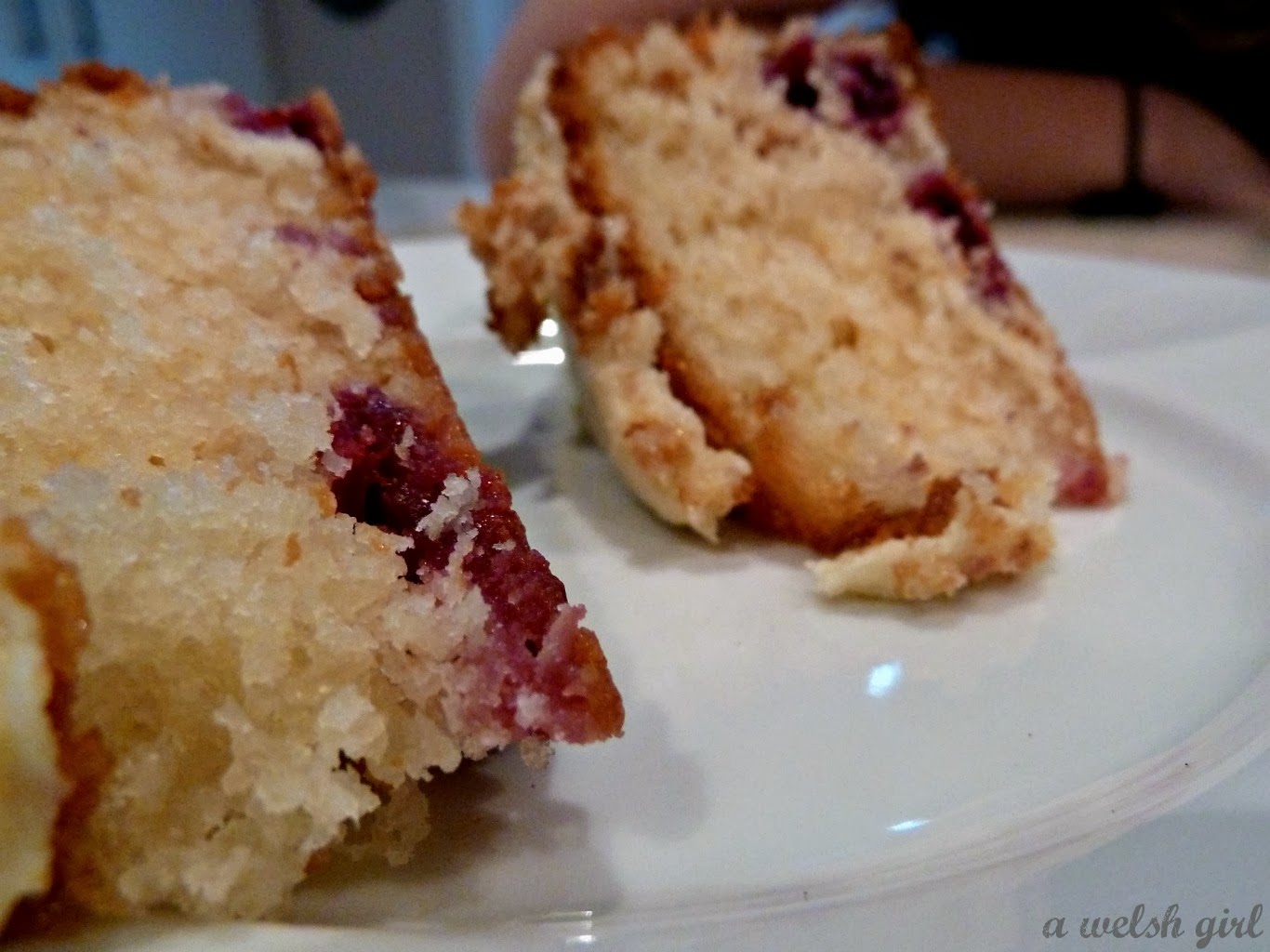 A Welsh girl in Australia: School holiday baking - raspberry yogurt cake