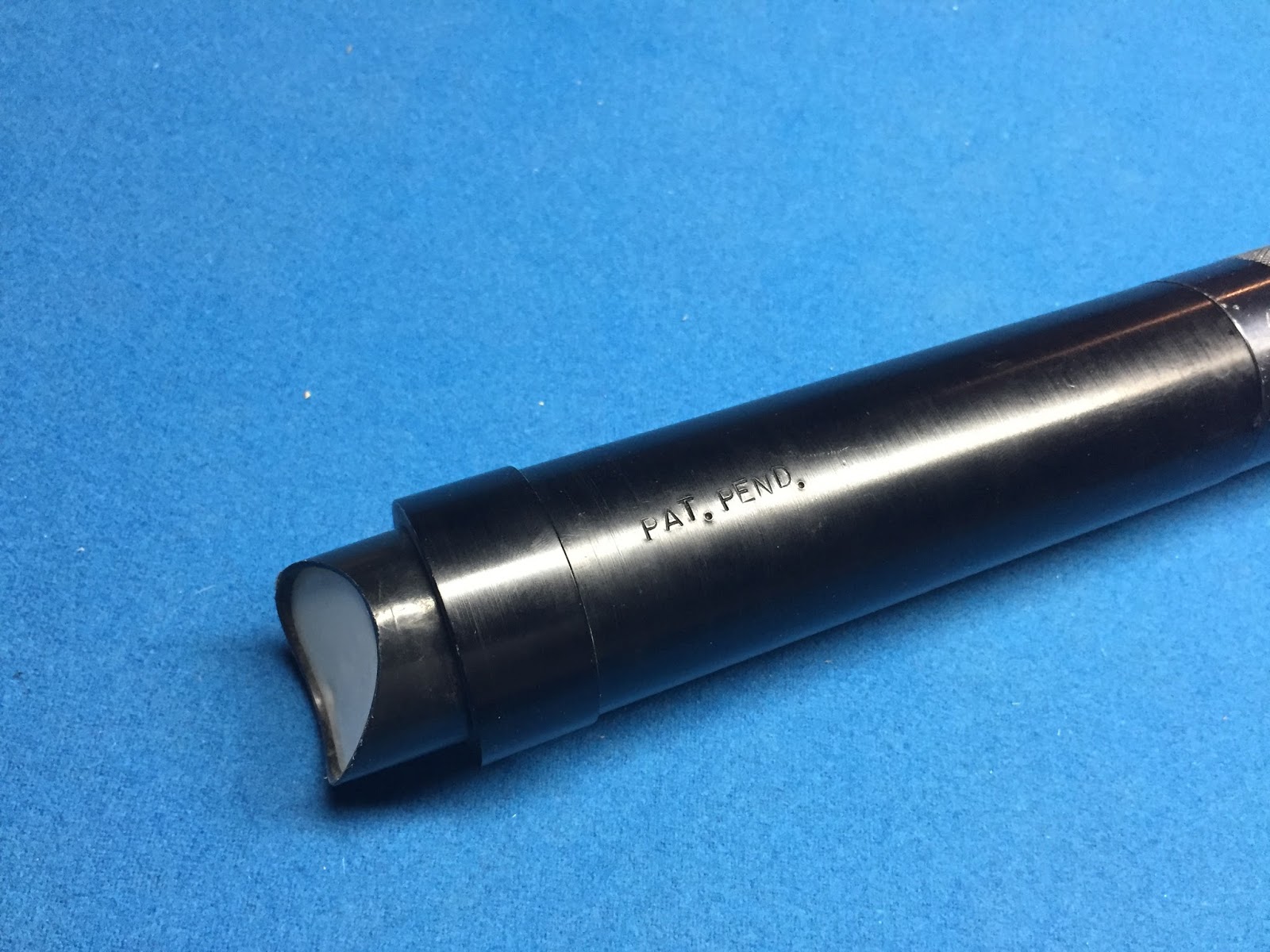 Jason's Flashlight Blog: More than just Maglites: 1970 2D Kel-Lite with ...