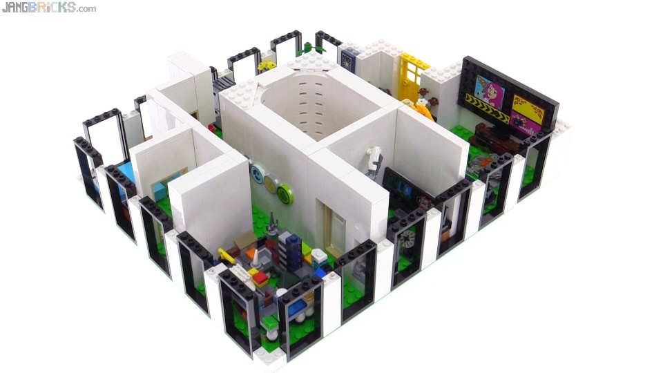 Bricks4Chris Sig Tower apartment MOC!