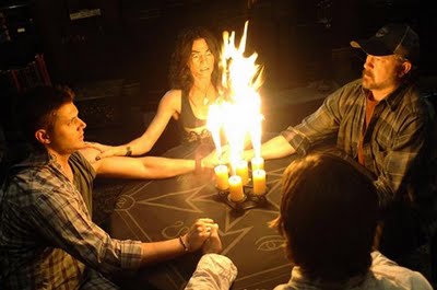 Fascination With Fear: Captain Howdy Strikes Back : Let's Have A Seance!