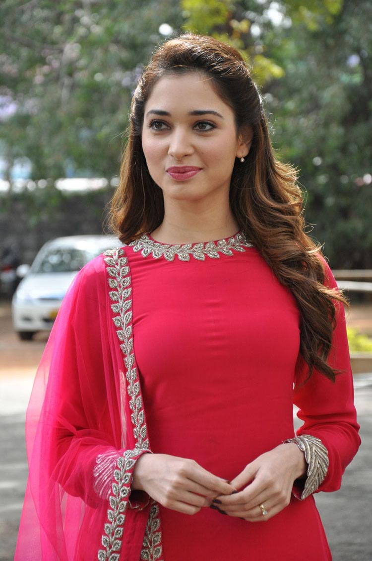 Tamanna actress at Bengal Tiger Event Stills - (15) | Telugu Actress ...