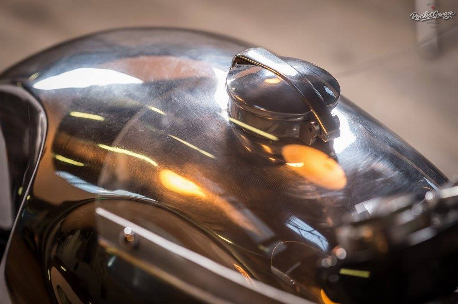 Cafe Racer Dyna - RocketGarage - Cafe Racer Magazine