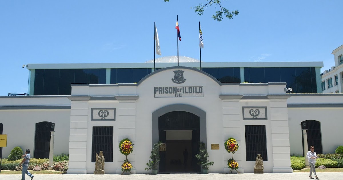 Visiting the new National Museum Western Visayas in Iloilo City