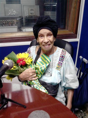 Carlos Collazo: Entrevista a las actrices Ofelia Núñez, Miriam Socarrás ...