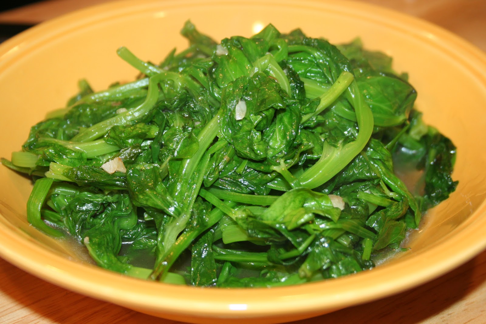 COOK WITH SUSAN: Snow Pea Tips with Garlic Sauce