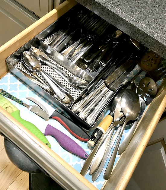 DIY Kitchen Silverware Sectioned Drawer