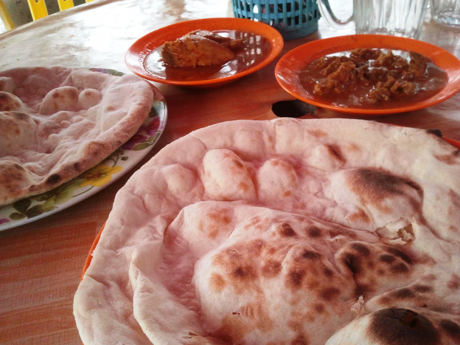 Johor Ke Terengganu.: Roti Tempayan Kari Kambing