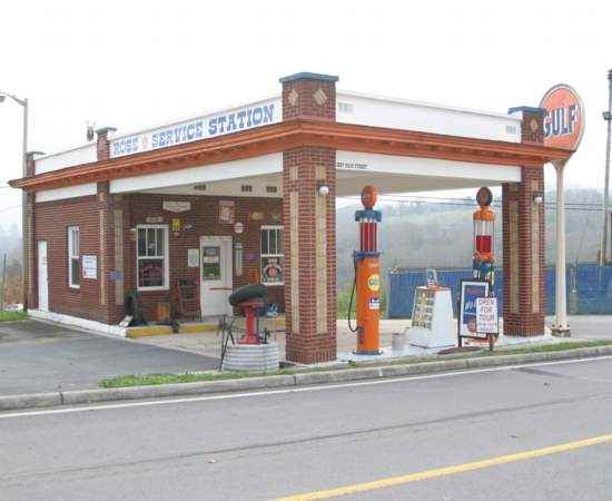 Growing Up In The South..,: U.S. Gasoline Service Stations