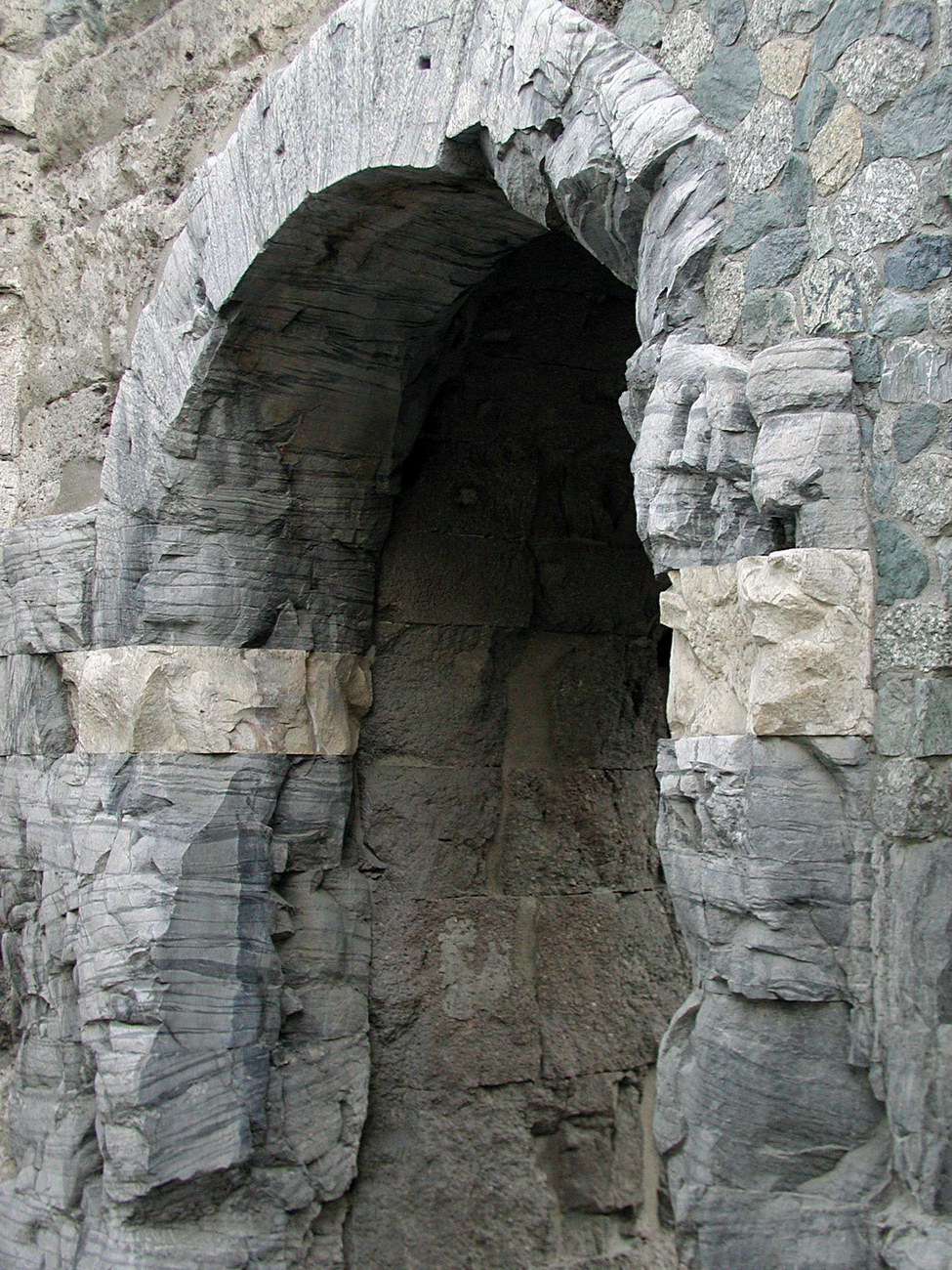 Ingeniería Romana: Augusta Praetoria, ciudad de la Galia Cisalpina ...