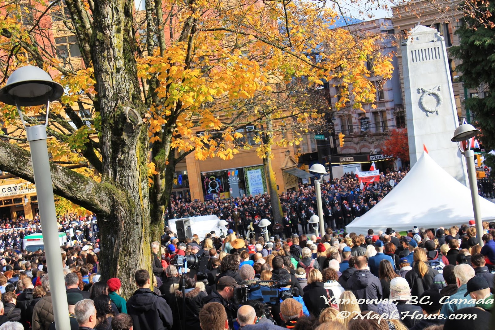Living Vancouver Canada: Remembrance Day Ceremony and Parade - Victory ...
